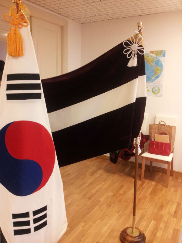 Karogu šūšana un izgatavošana | Aizkaru dizains SIA "Stalve"